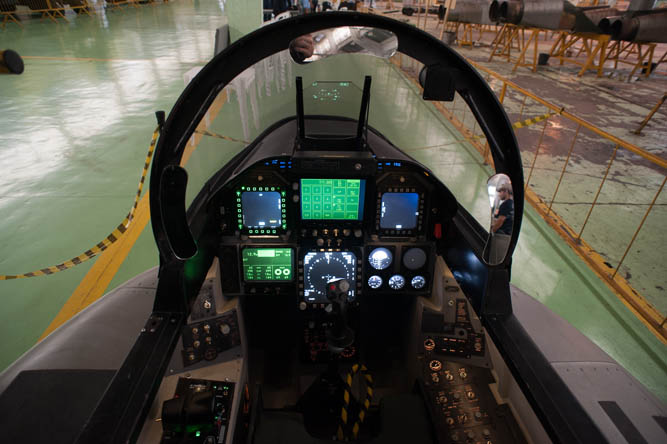 Simulateur de vol en avion, simulateur pilotage d'avion de chasse : I-Way Simulateur de vol en avion, simulateur pilotage d'avion de chasse : I-Way